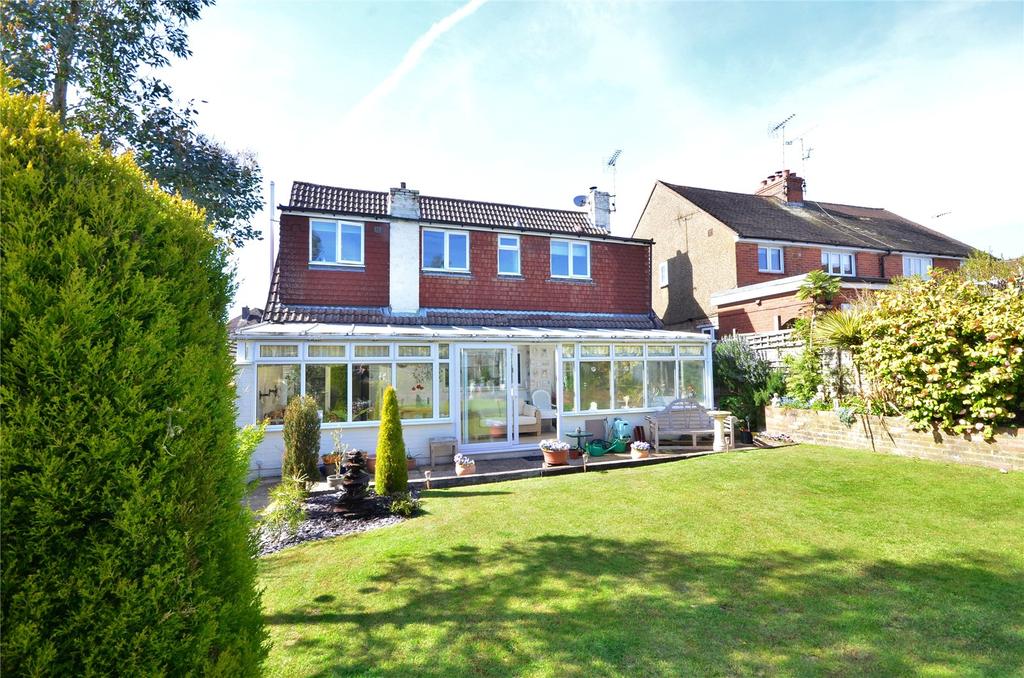 East Grinstead, West Sussex, RH19 3 bed detached house - £550,000