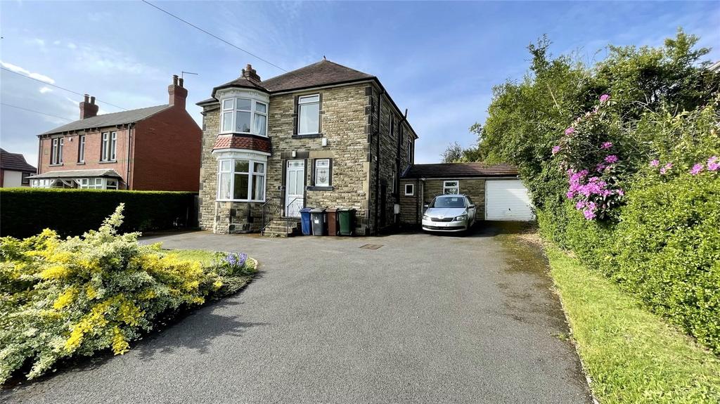 Staincross Common, Staincross... 4 bed detached house - £400,000