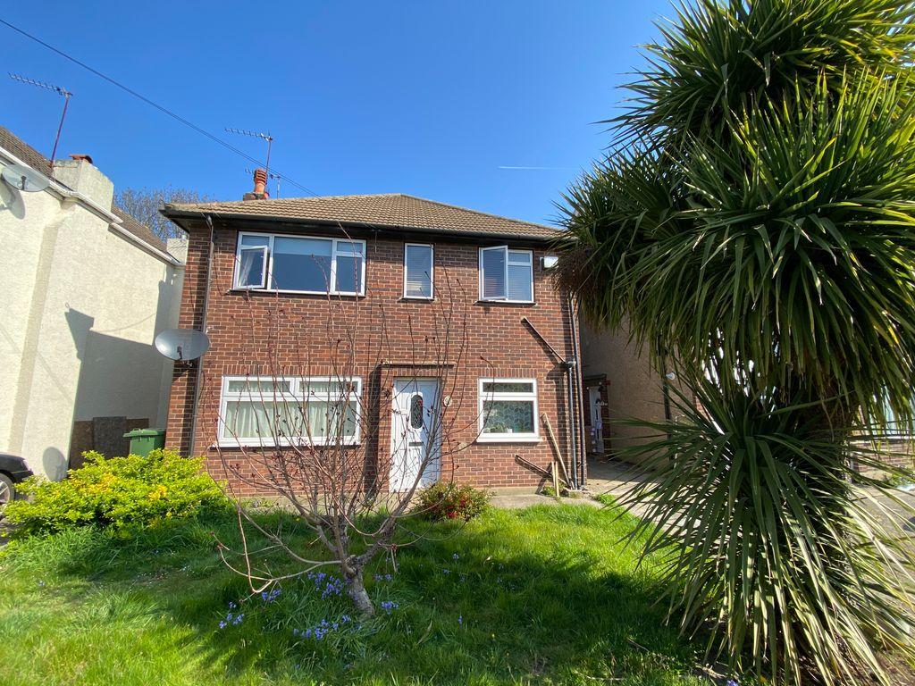 Standard Road, Bexleyheath DA6 8DR 2 bed maisonette - £275,000