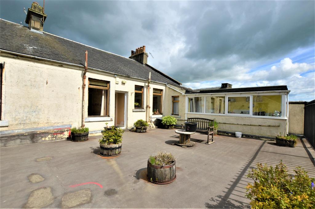 21 New Street, Dalry, KA24 5AH 2 bed flat - £58,000