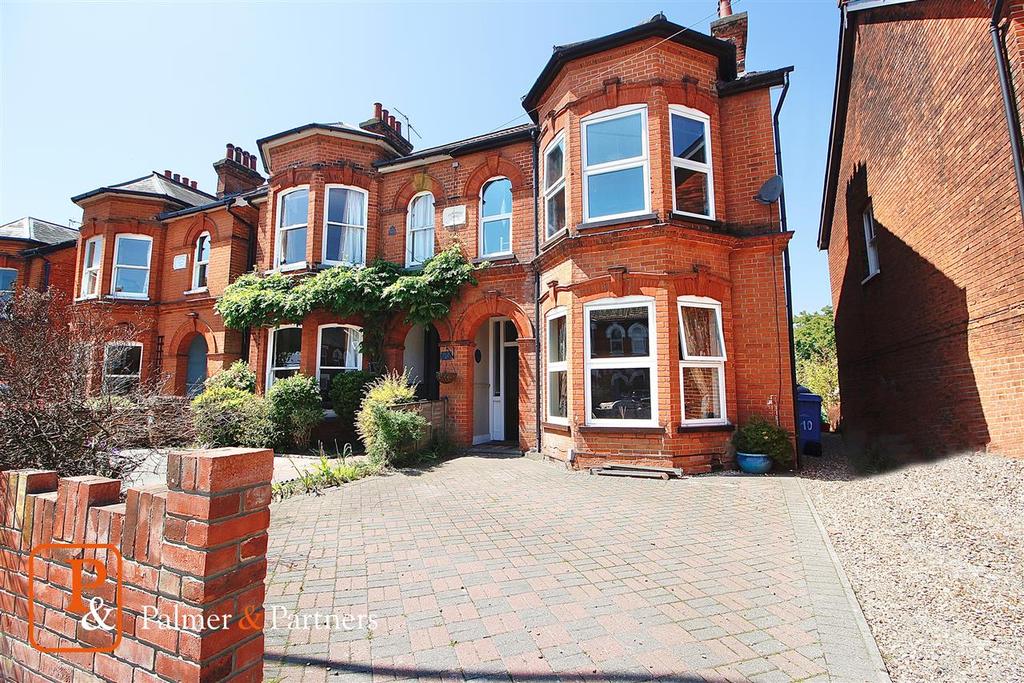 Cauldwell Hall Road, Ipswich 5 bed semi-detached house - £475,000