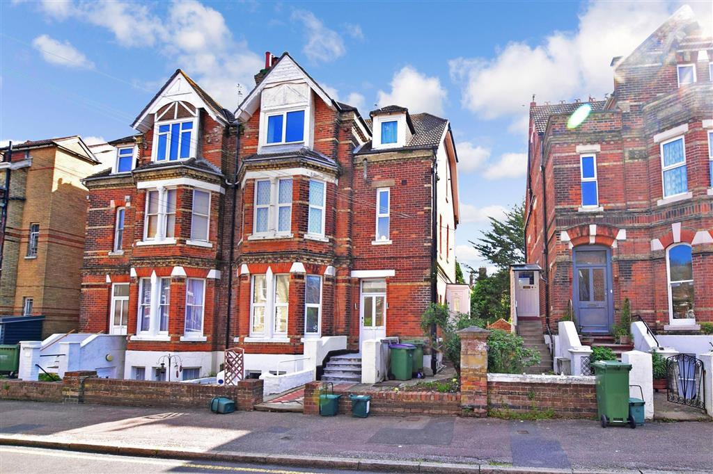 Christ Church Road, Folkestone, Kent 1 bed apartment - £150,000