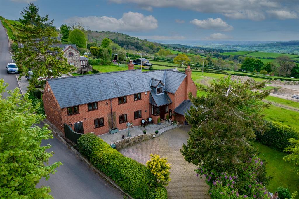 Bromlow, Nr Minsterley, Shrewsbury 3 bed detached house - £430,000