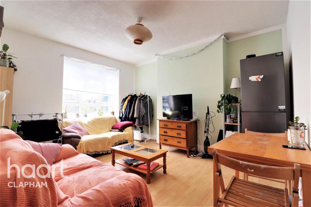 Triangle Place, SW4 3 bed flat - £2,000 pcm (£462 pw)
