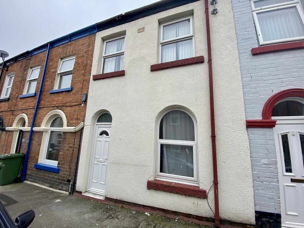 Victoria Street, Scarborough 2 bed terraced house - £110,000