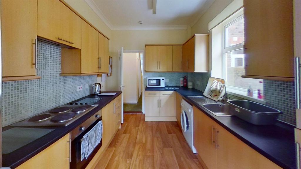 Playfair Road, Southsea, Portsmouth 4 bed terraced house - £1,600 pcm ...