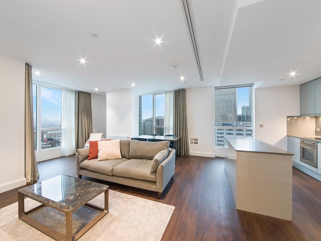 Ostro Tower, 31 Harbour Way, Nr... 2 bed apartment - £2,548 pcm (£588 pw)