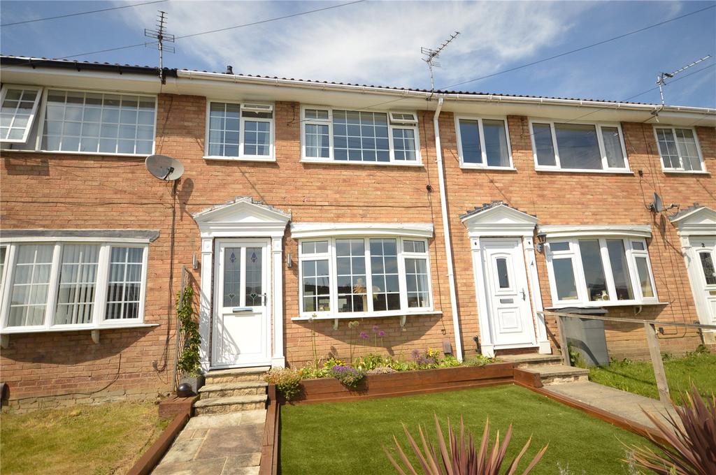 Highlea Close, Yeadon, Leeds 2 bed terraced house - £210,000