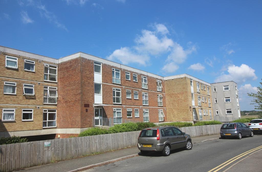 Rotunda Road, Eastbourne BN23 Studio - £107,500