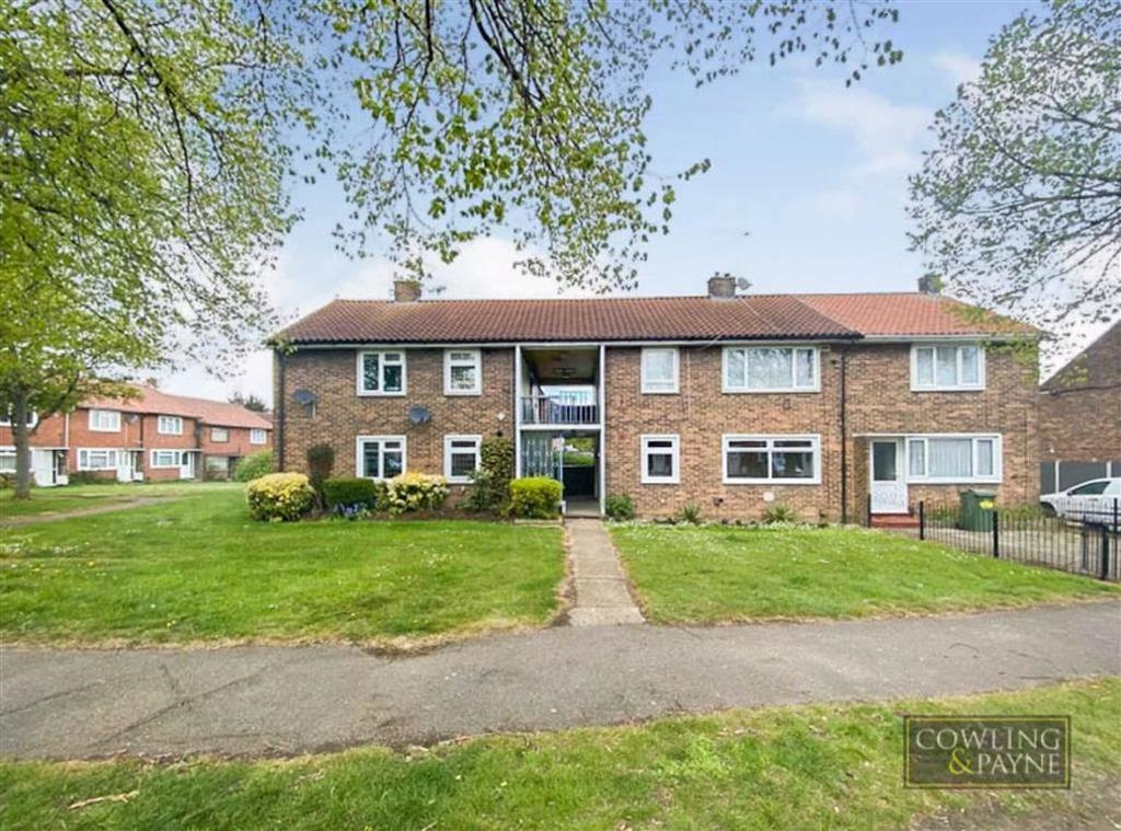 Witchards, Basildon, Essex 1 bed apartment - £165,000