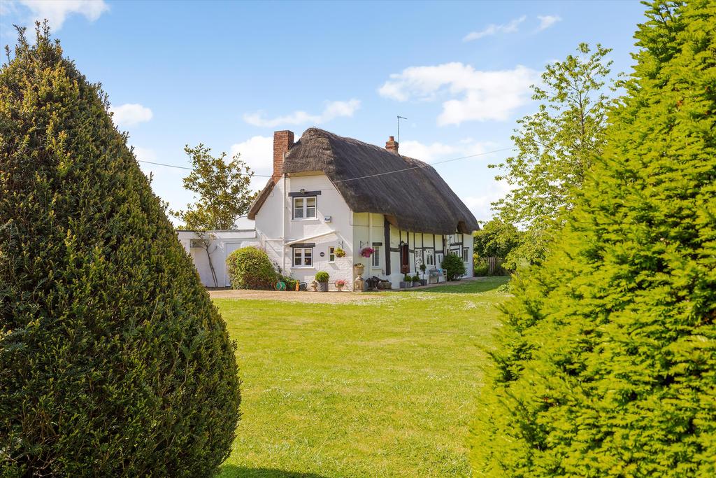 West Tockenham, Swindon, Wiltshire, SN4 4 bed detached house - £795,000