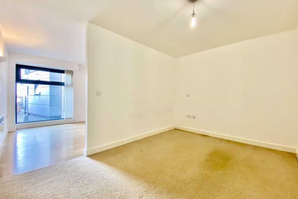 Waterloo Court, Hunslet Road, Leeds 2 bed apartment - £750 pcm (£173 pw)