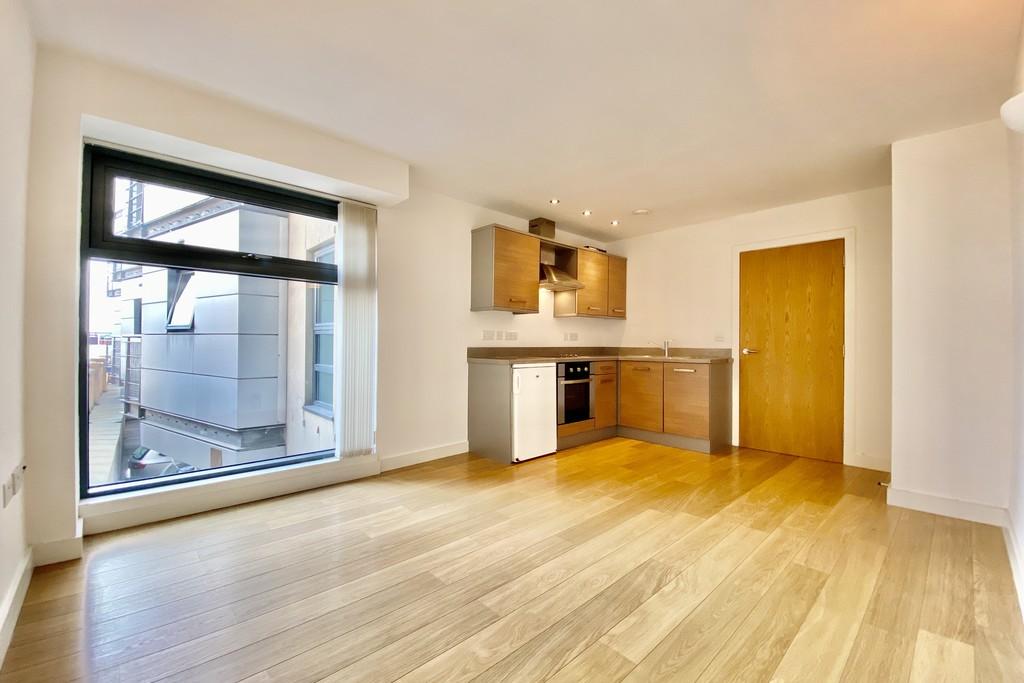 Waterloo Court, Hunslet Road, Leeds 2 bed apartment - £750 pcm (£173 pw)