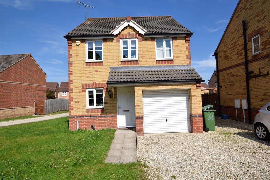 Connaught Road, Scunthorpe, DN15 8GU 3 bed detached house - £165,000