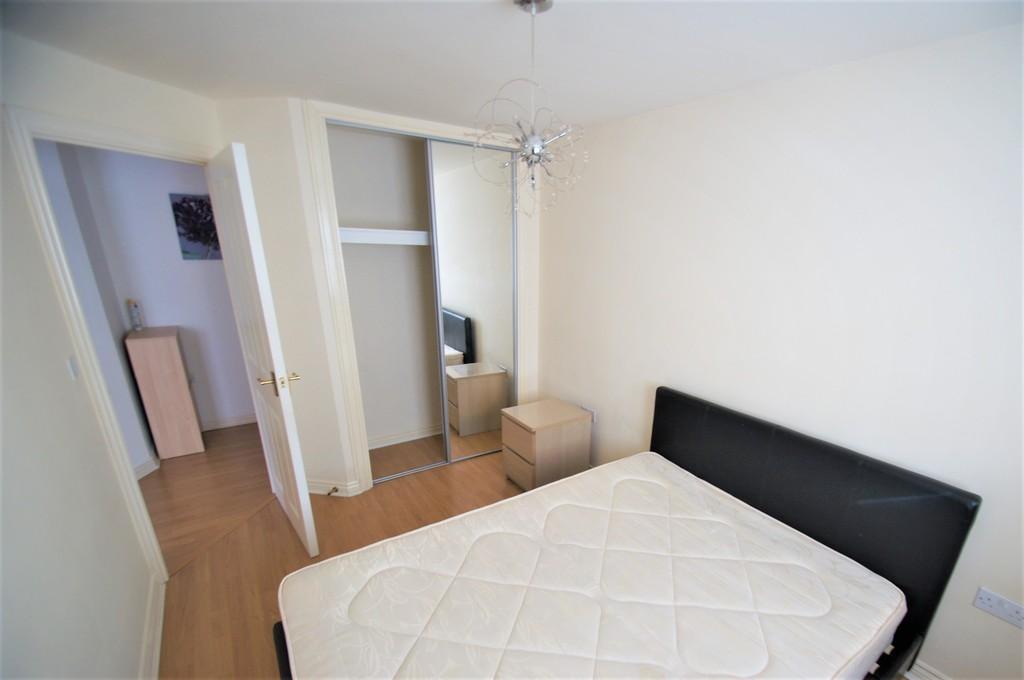 Signet Square, Coventry, CV2 4NZ 2 bed ground floor flat - £900 pcm (£ ...