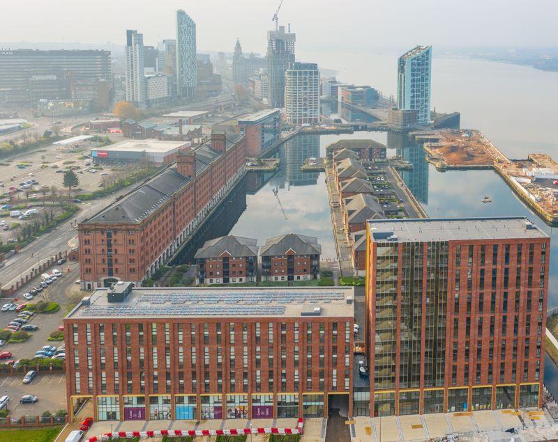 Jesse Hartley Way, Liverpool 2 bed apartment - £925 pcm (£213 pw)