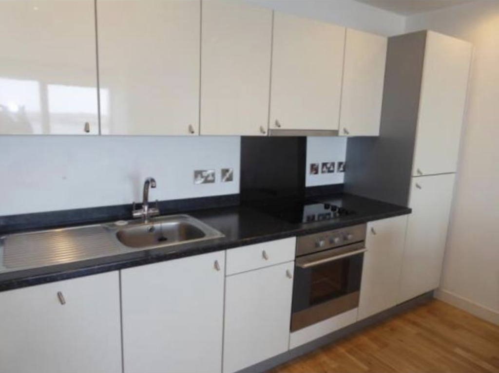 Alexandra Tower, Liverpool, L3 1BD 2 bed apartment - £179,950