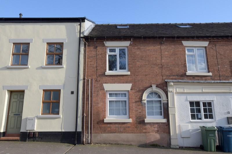 Oulton Road, Stone, ST15 2 bed flat - £595 pcm (£137 pw)