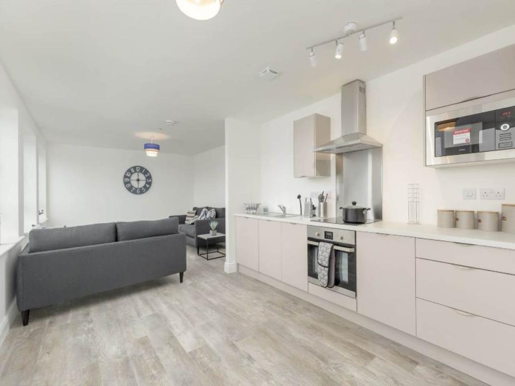Embankment West, Gorgie, Edinburgh 1 bed flat - £850 pcm (£196 pw)