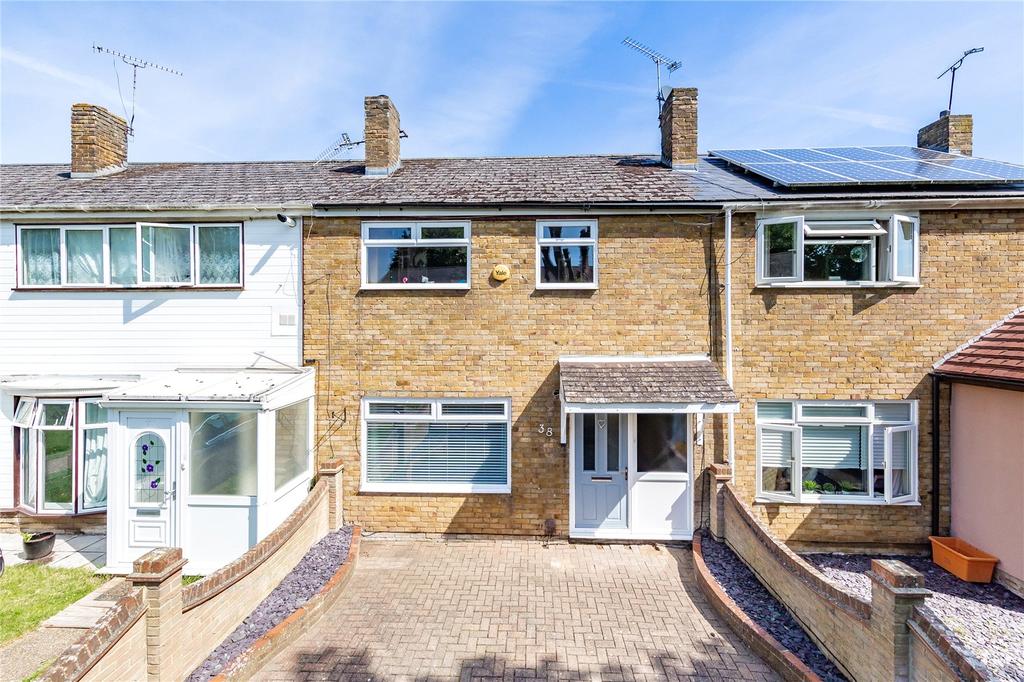 Mistley Side, Basildon, SS16 2 bed terraced house - £280,000
