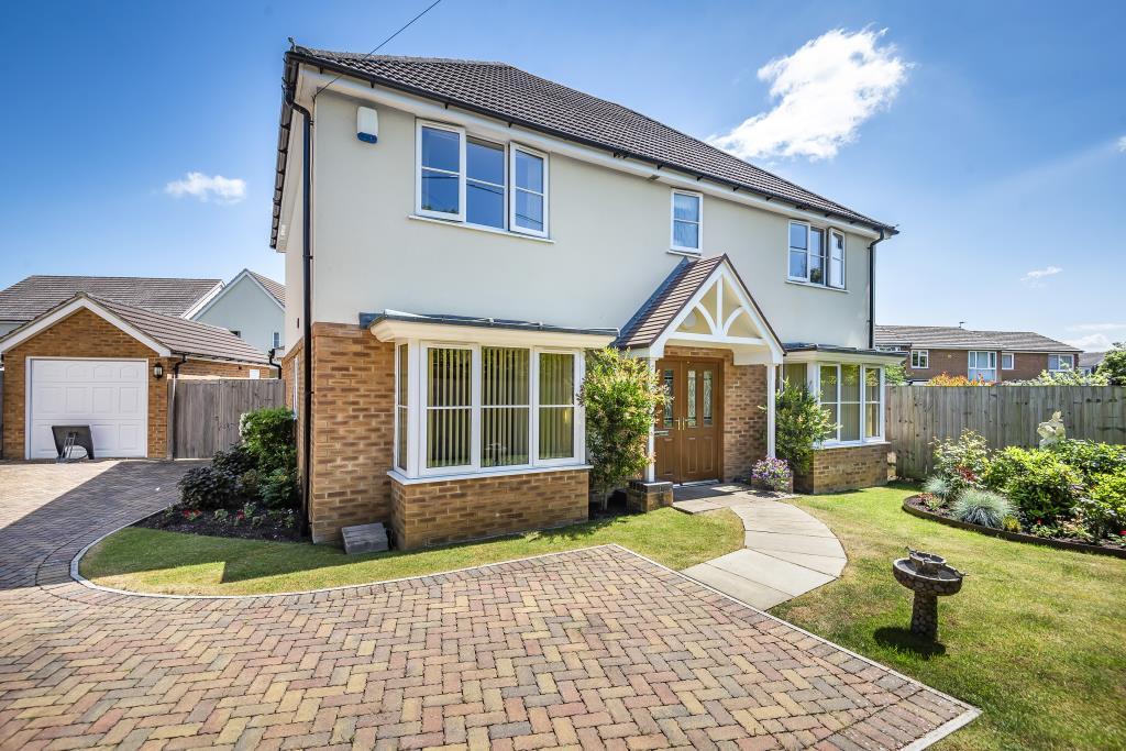 Bicester, Oxfordshire, OX26 4 bed detached house - £575,000