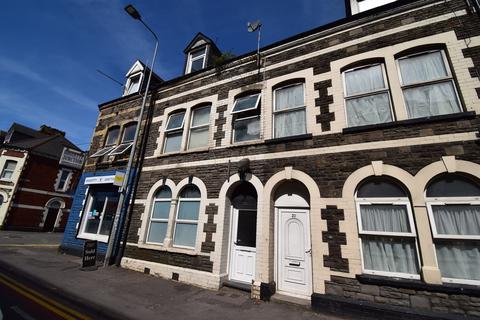 Penarth Road, Cardiff 1 bed flat - £695 pcm (£160 pw)