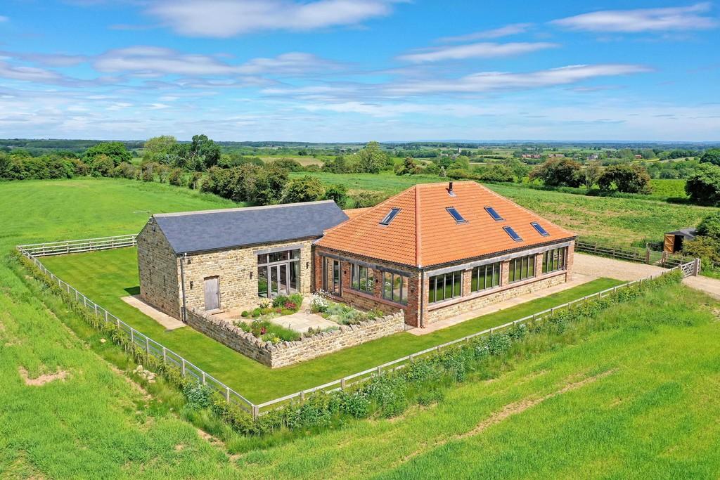 Fox Heads Lane, Sicklinghall, LS22 4DP 4 bed detached house - £3,500 ...