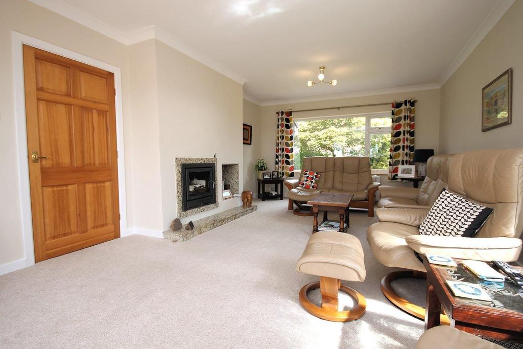 Birch Grove, Lostock Green 4 bed house - £435,000