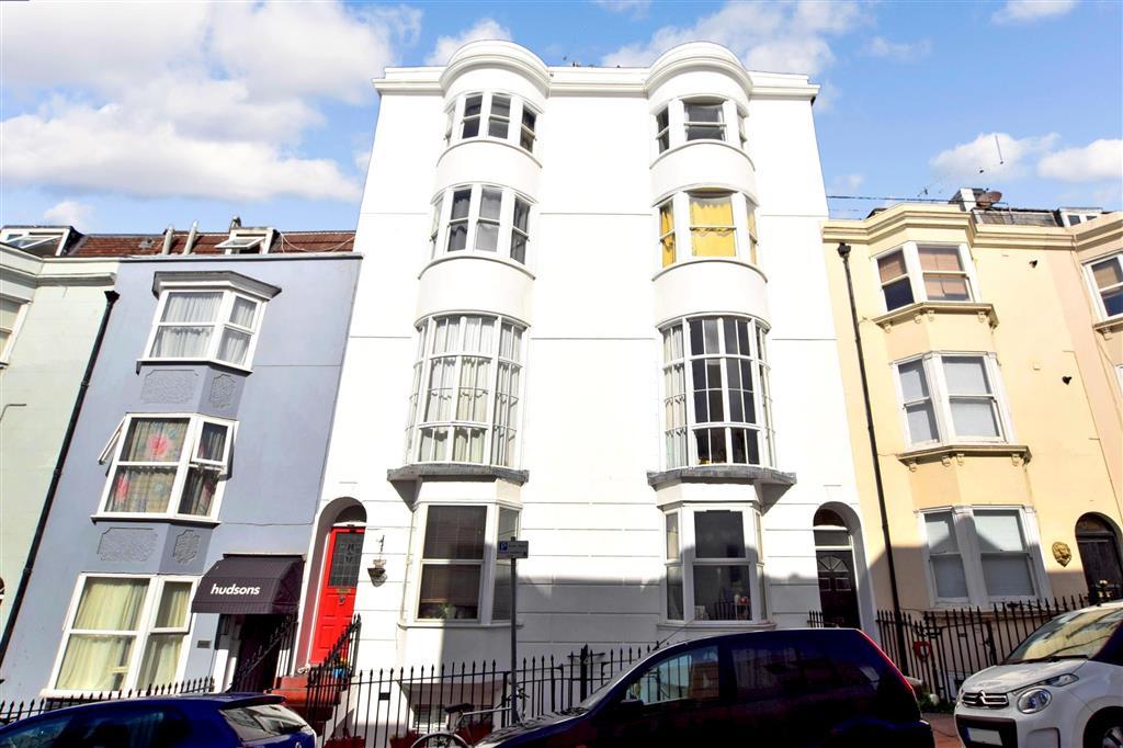 Devonshire Place, Brighton, East Sussex 1 bed flat - £260,000