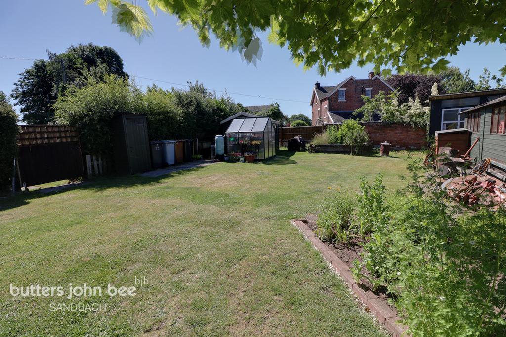 Hassall Road, Winterley, Sandbach 2 bed cottage - £260,000
