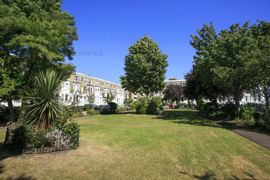 Westcroft Square, Hammersmith, W6 1 bed apartment - £1,399 pcm (£323 pw)