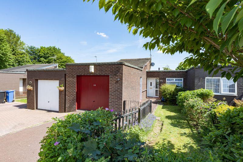 Fenwick Lane, Halton Lodge, Runcorn 3 bed bungalow for sale - £100,000