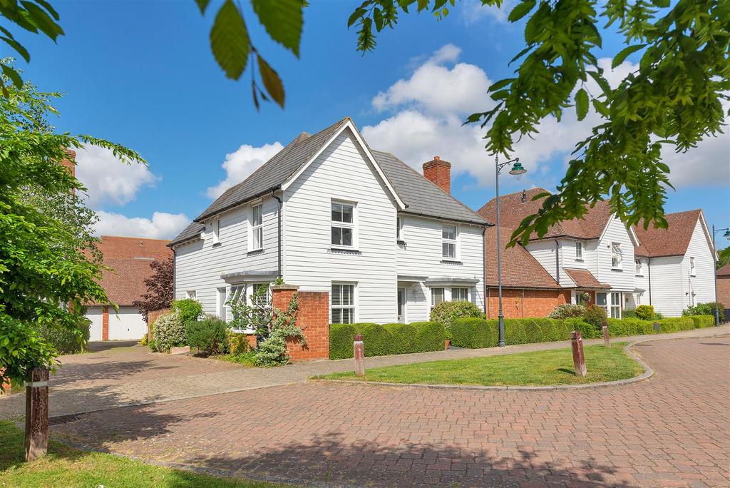 Eden Way, Kings Hill, ME19 4GY 4 bed detached house - £620,000