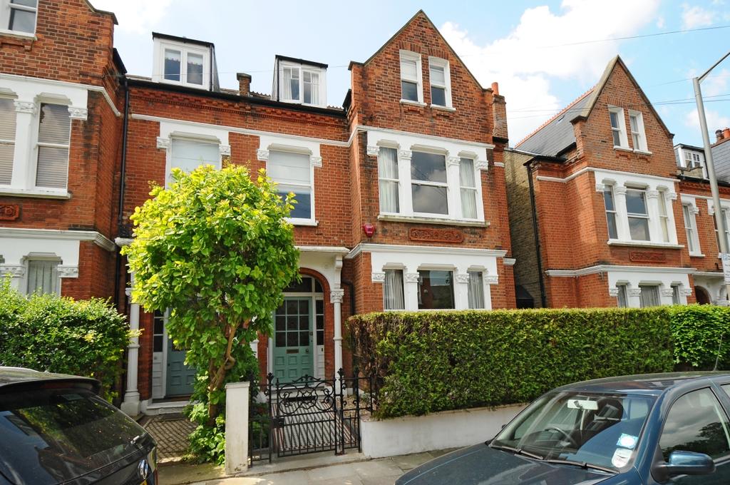 Huron Road Balham SW17 6 bed house - £5,000 pcm (£1,154 pw)