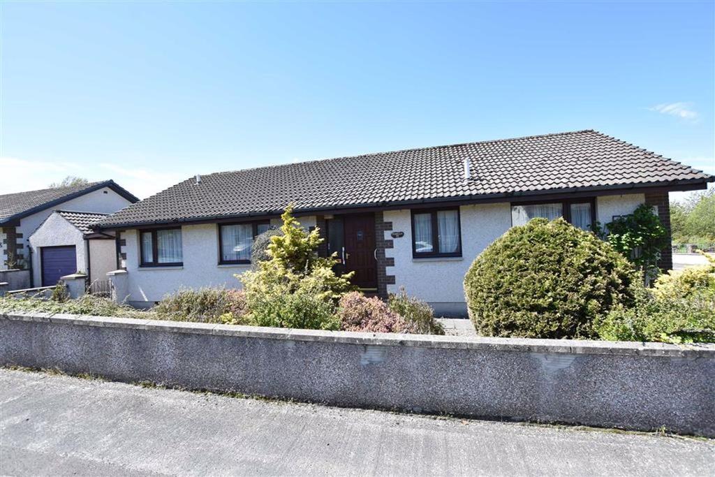 Inshes View, Inverness 3 bed detached bungalow - £240,000