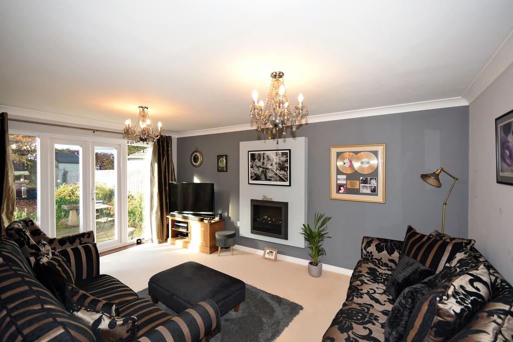 Hackwood Glade, Hexham... 5 bed detached house - £375,000