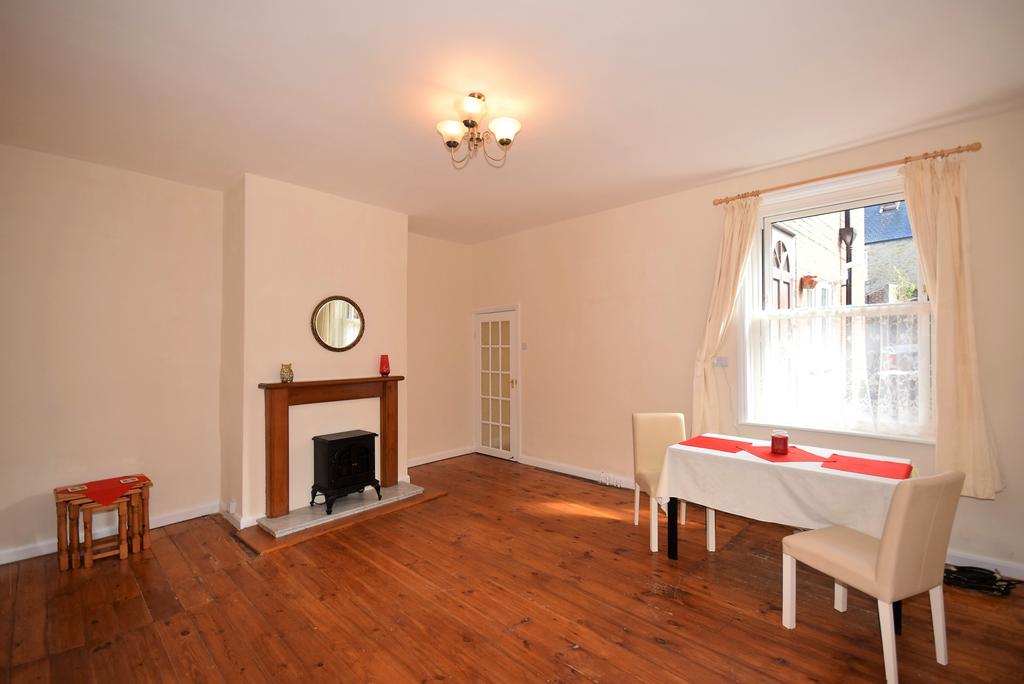 Orchard Terrace, Hexham... 2 bed apartment - £95,000