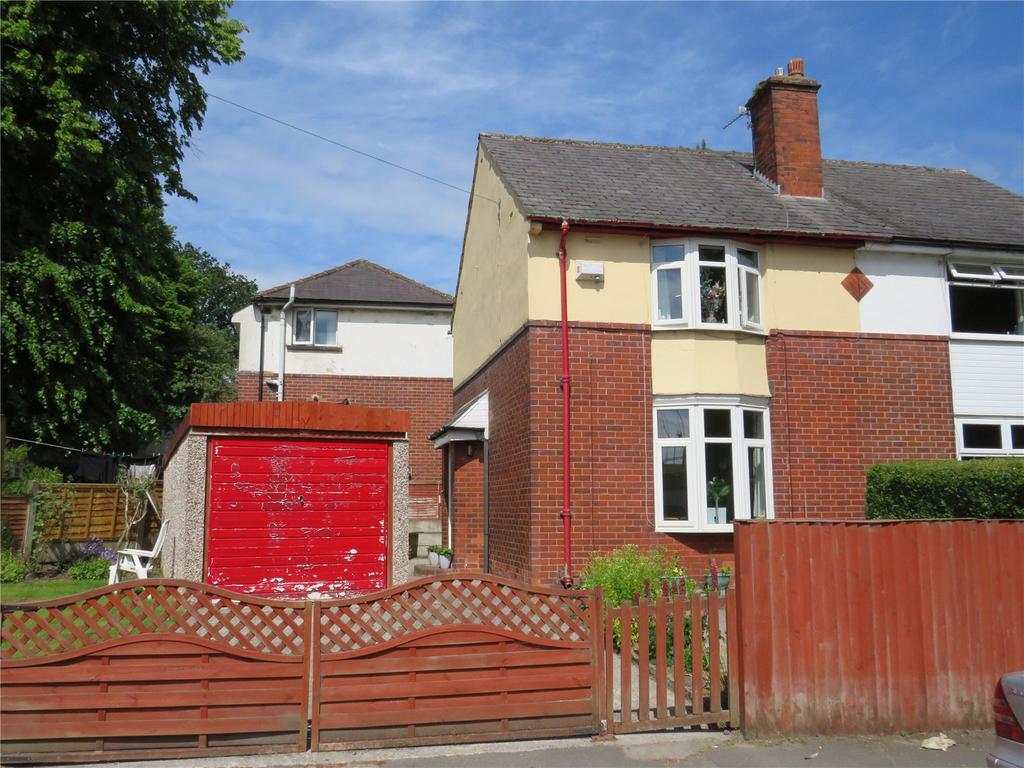 Howsin Avenue, Bolton, BL2 2 bed semi-detached house - £110,000