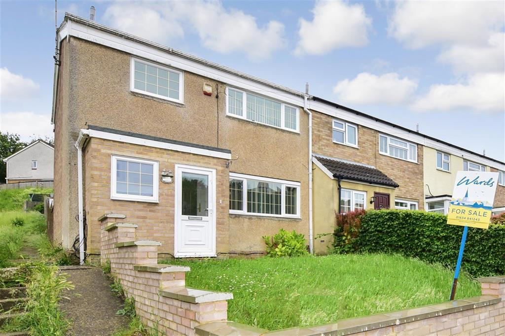Churchill Avenue, Chatham, Kent 3 bed end of terrace house - £250,000