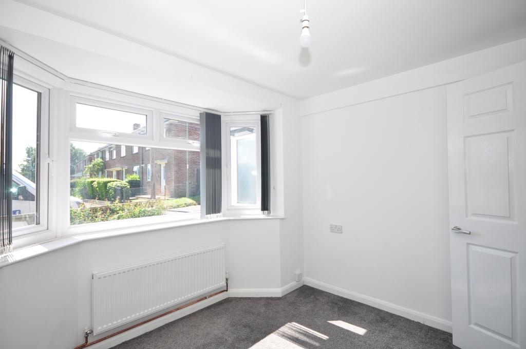 Winterslow Drive Havant PO9 1 bed apartment - £750 pcm (£173 pw)