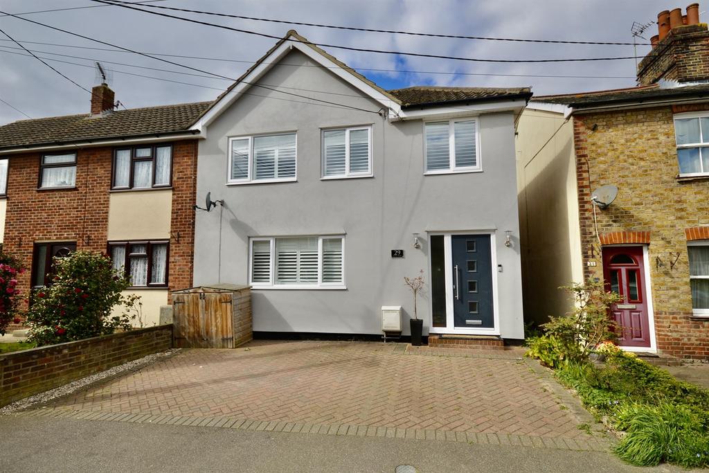 Mount Road, Braintree, CM7 4 bed semi-detached house - £450,000