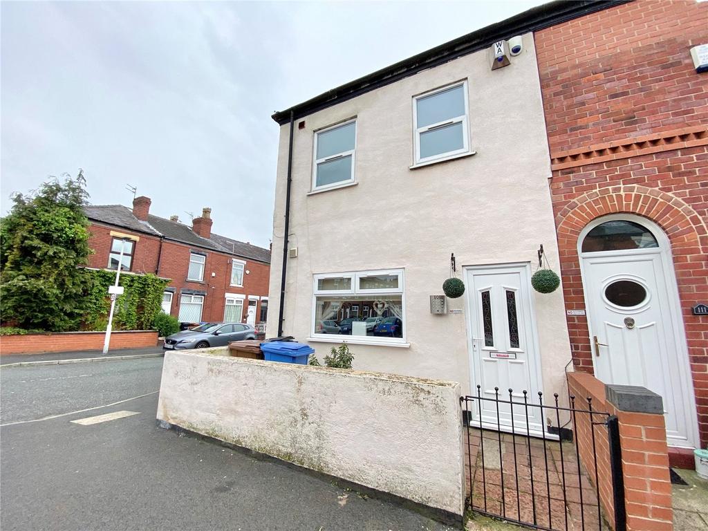Fox Street, Edgeley, Stockport, SK3 4 bed end of terrace house - £220,000