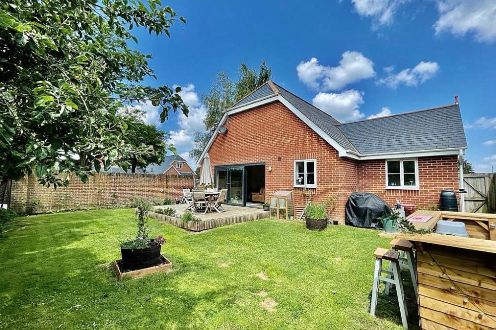 Ringwood, BH24 1SD 4 bed detached house - £550,000