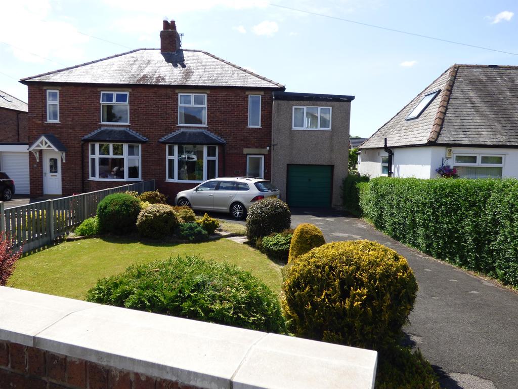 Scotby Road, Scotby, Carlisle, CA4 8BD 3 bed semi-detached house - £220,000