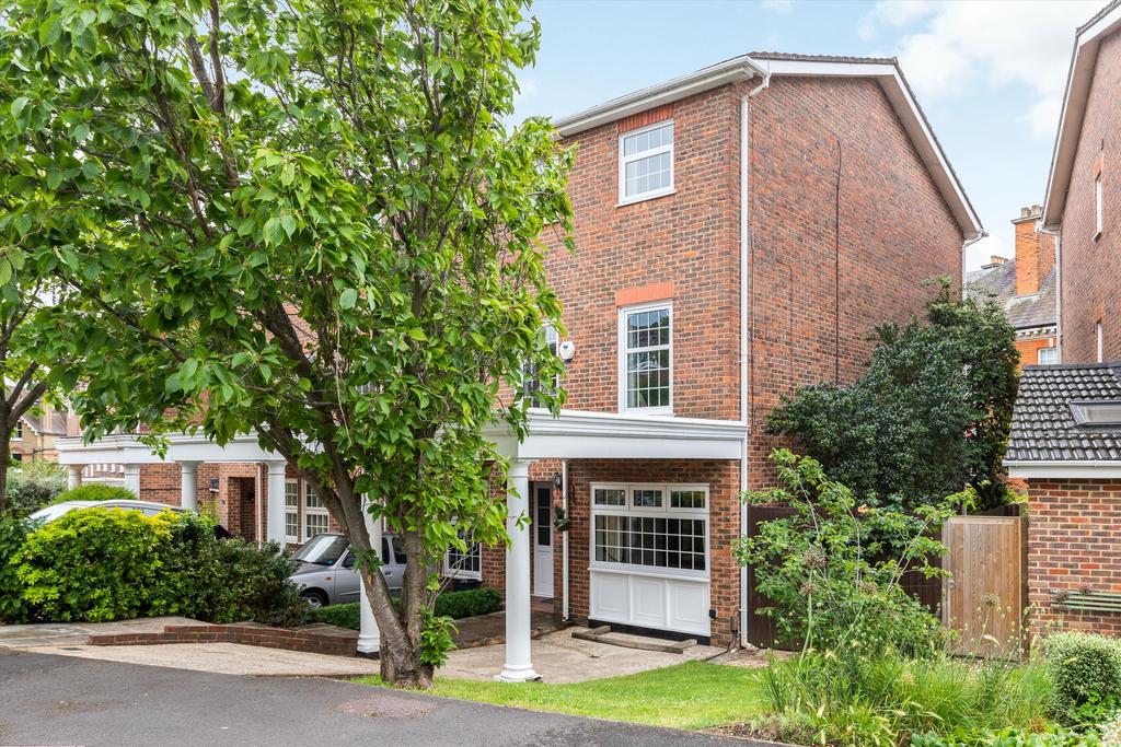 Pine Grove, London, SW19 4 bed semi-detached house - £1,495,000