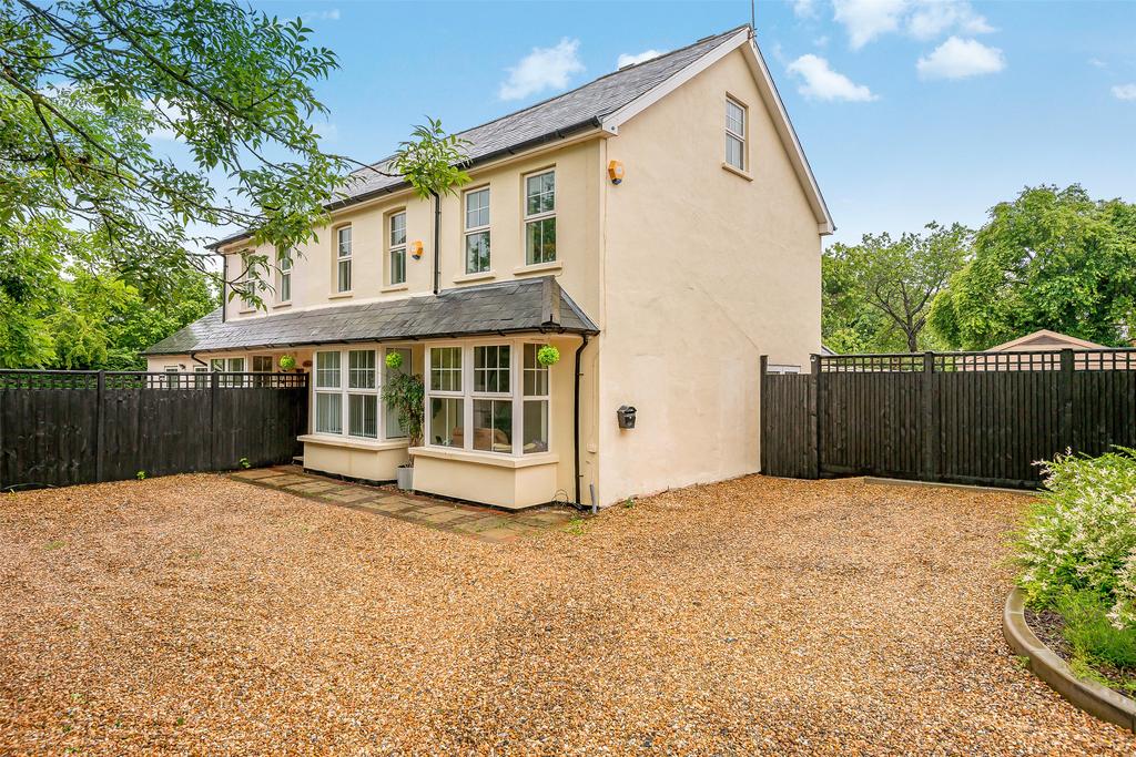 Belmore Cottages, Reigate Road... 5 bed semi-detached house - £539,000