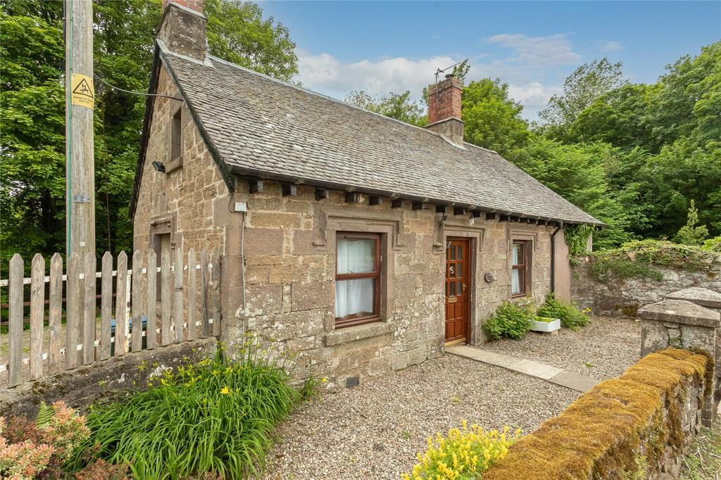 Old Rossie Lodge, Inchture, Perth, PH14 2 bed detached house - £175,000
