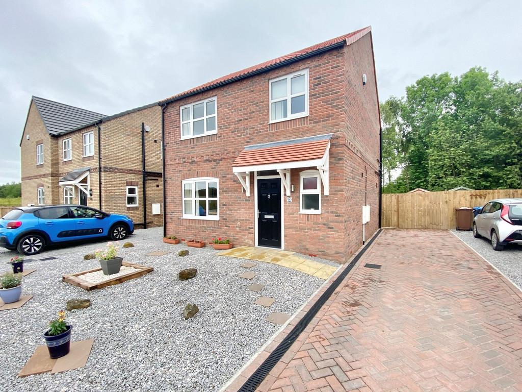 New Walk, Driffield 3 bed detached house - £240,000
