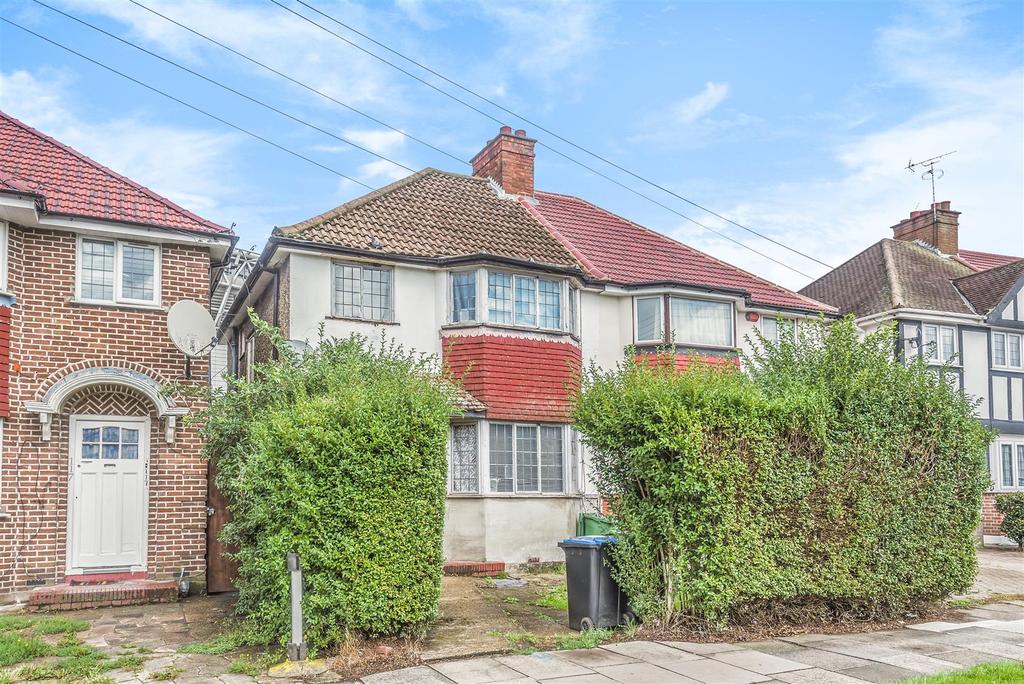 Oakington Manor Drive, Wembley 3 bed semi-detached house - £250,000
