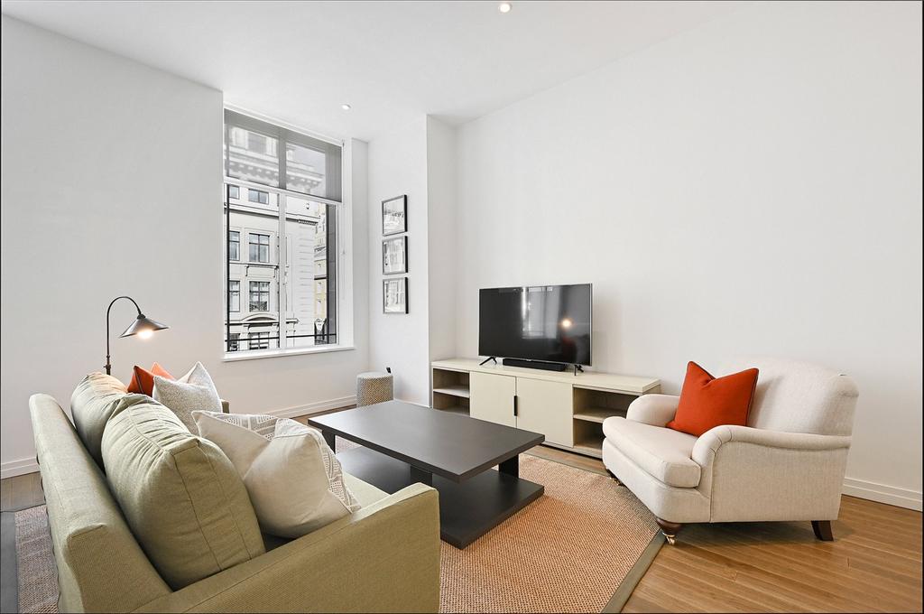 Little Portland Street, London, W1W 2 bed property - £4,983 pcm (£1,150 pw)
